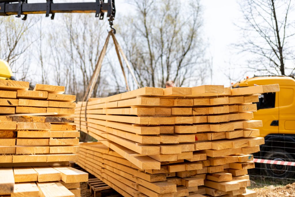 Lumber Shipping Services | Lumber Transportation Services